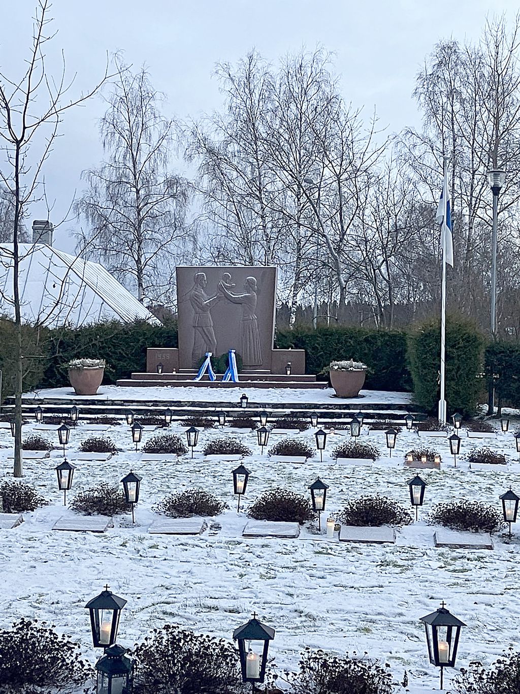 Pohjankyrö - lehti | Uhrien ansiosta vapaan maan liput liehuvat