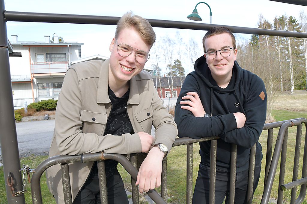 Pohjankyrö - lehti | "Soittimia on raahattu ympäri kylää"